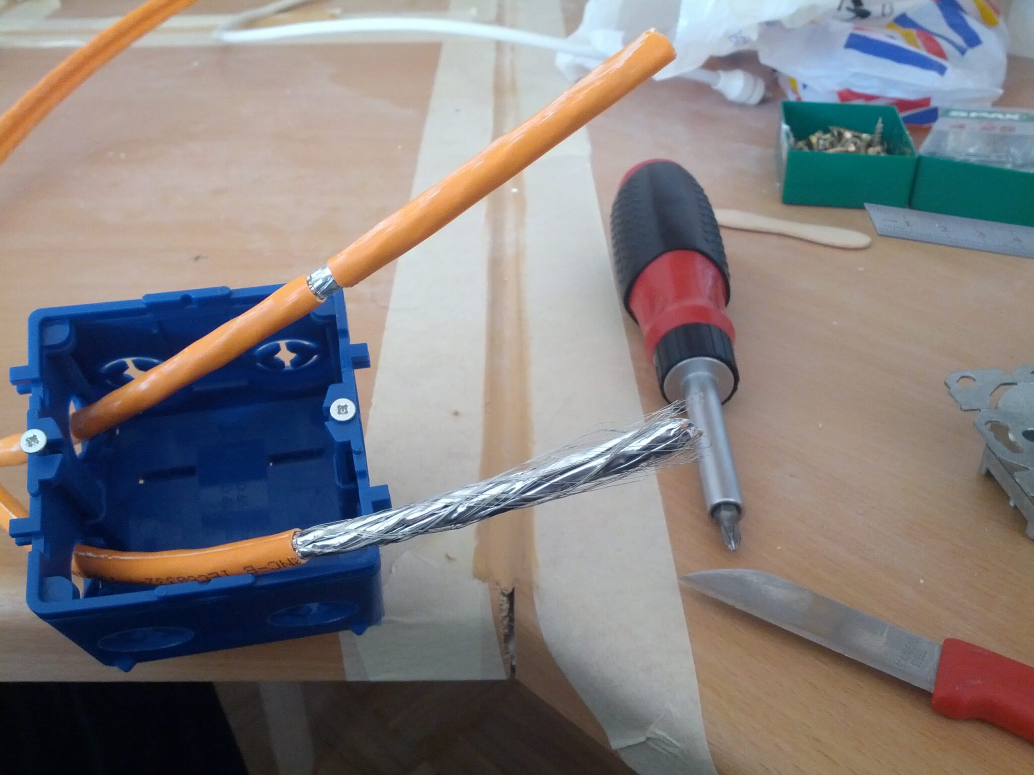 Strukturierte Verkabelung in unserer neuen Wohnung