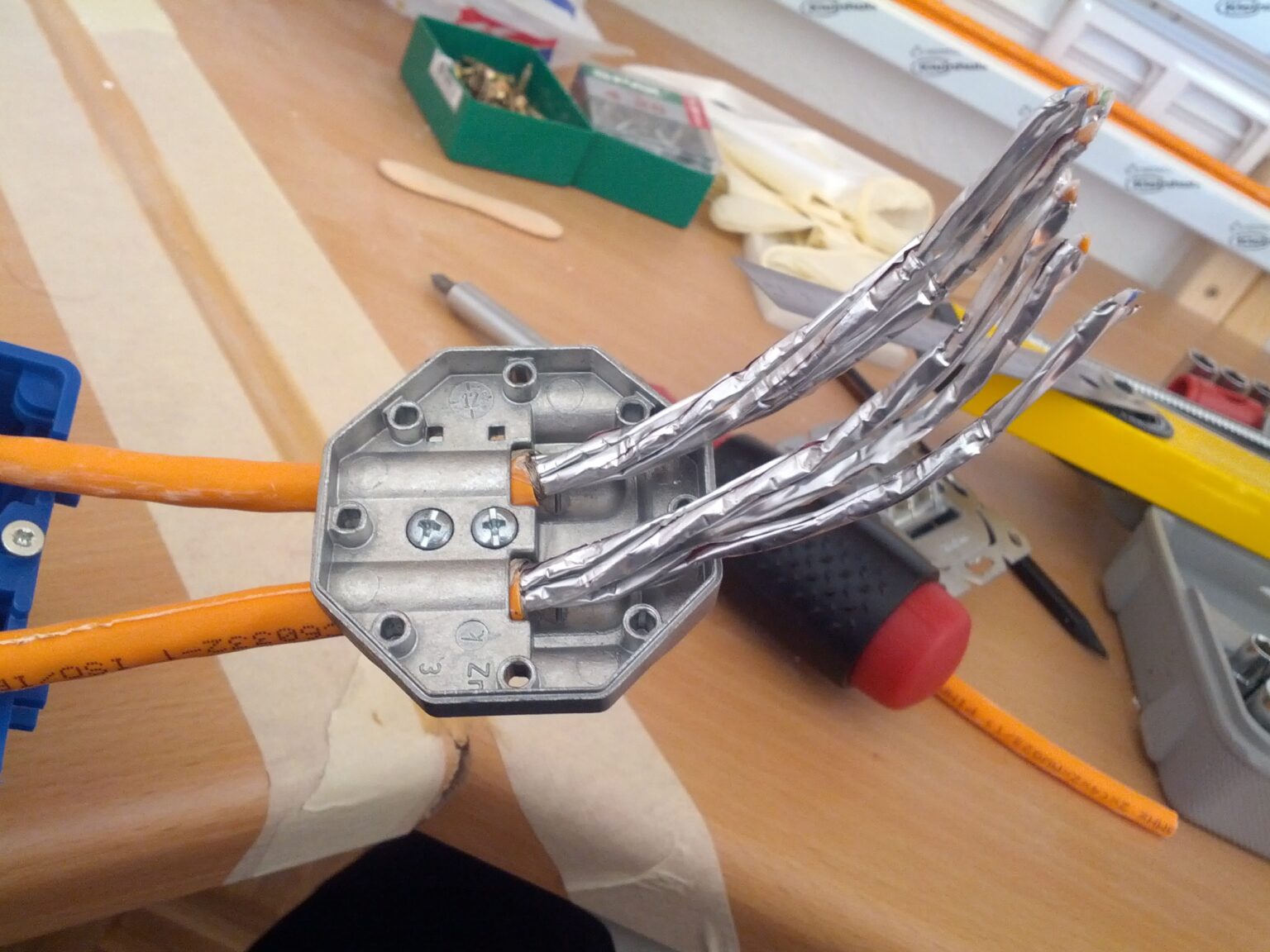 Strukturierte Verkabelung in unserer neuen Wohnung