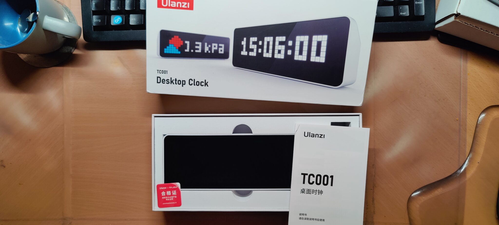 AWTRIX: Smarte Pixeluhr ohne Cloud (Ulanzi TC001) – Commander1024